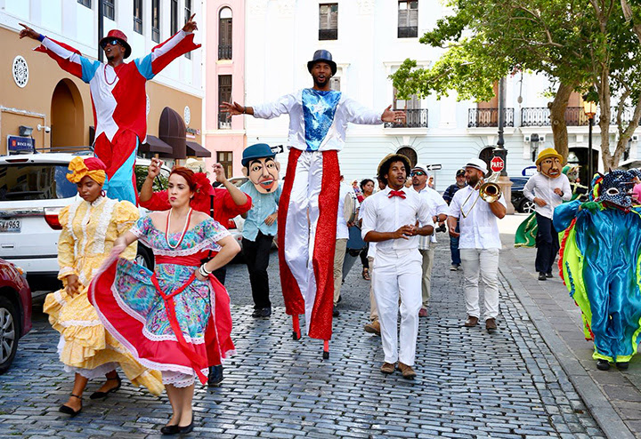 Puerto Rico celebra con colorido carnaval retorno de cruceros tras ...