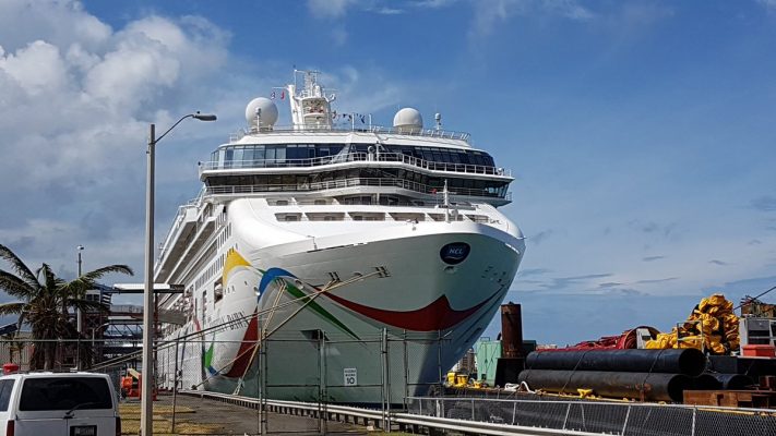 Puerto Rico llega acuerdo con NCL para mejorar muelles Panamericano y ...