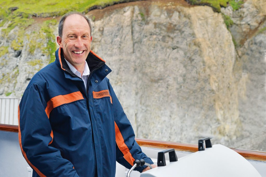 Hapag-Lloyd Cruises nombra nuevos capitanes para sus cruceros Bremen y ...