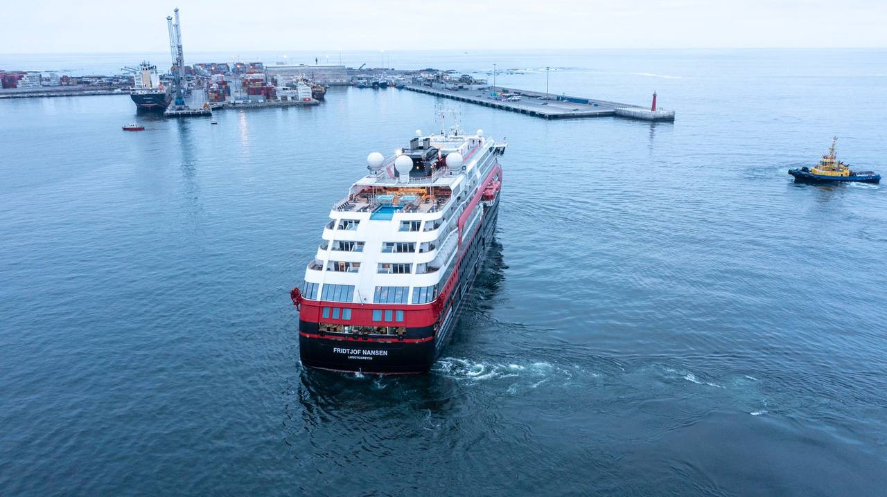 MS Fridtjof Nansen arriba al Puerto de Iquique - PortalCruceros
