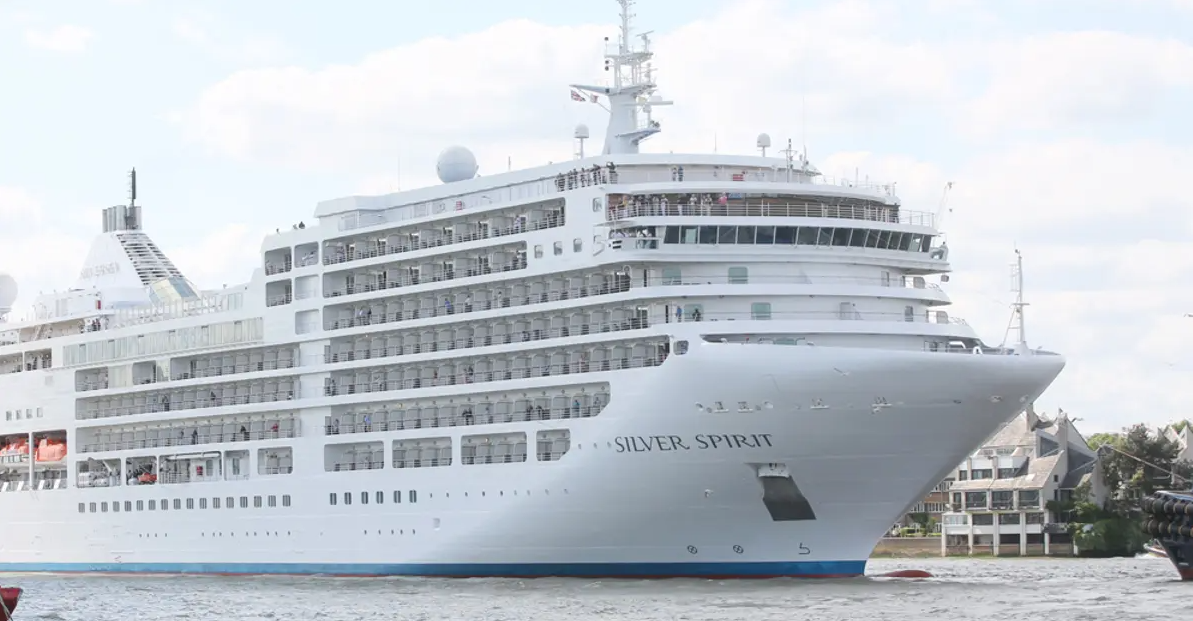 Silver Spirit registra falla del motor durante un viaje en Grecia ...