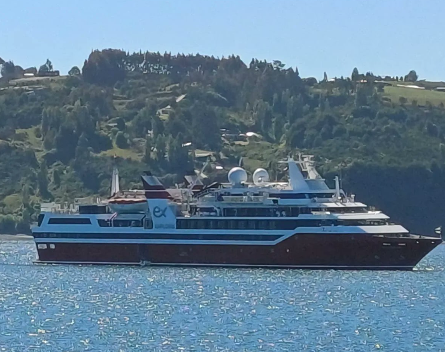 Exploris One visita Puerto de Castro - PortalCruceros