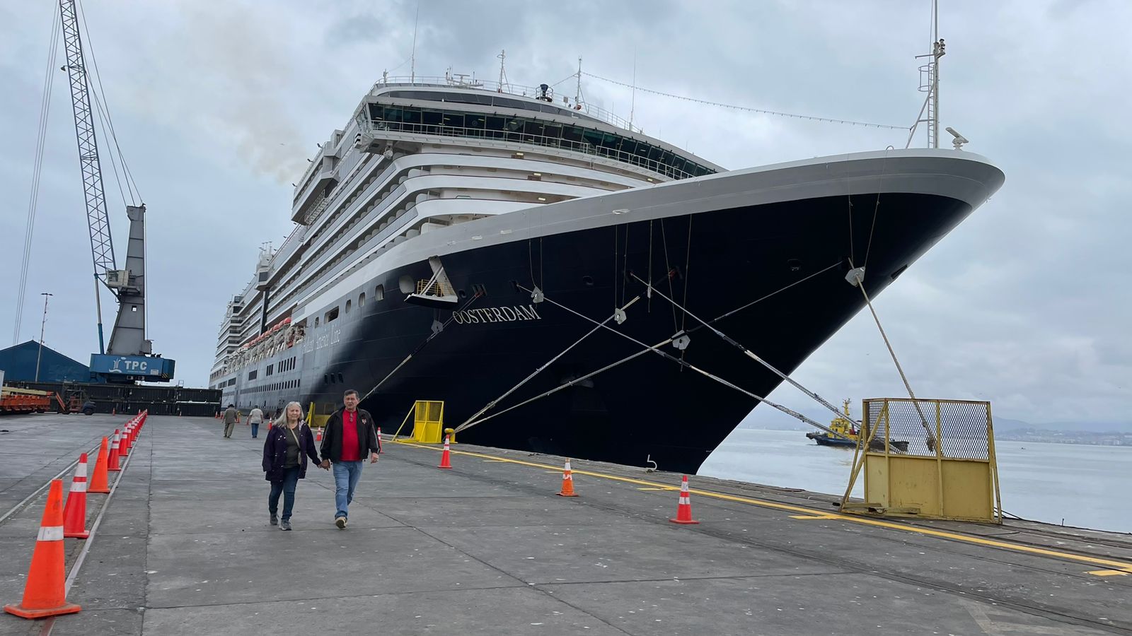 Oosterdam realiza penúltima escala de su itinerario de viaje en Puerto ...